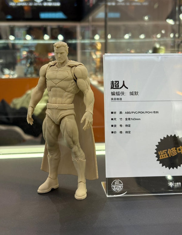 1:12 Superman Hush Action Figure